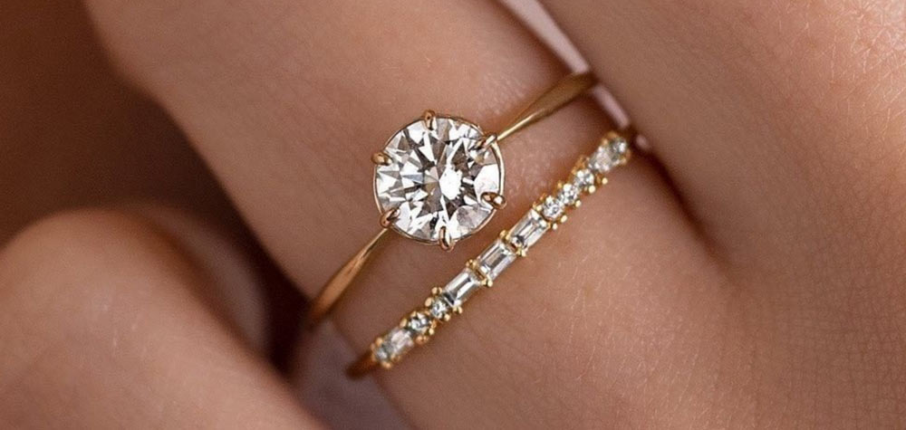 Choosing the Right Gold Engagement Ring – Saxons Diamond Centers